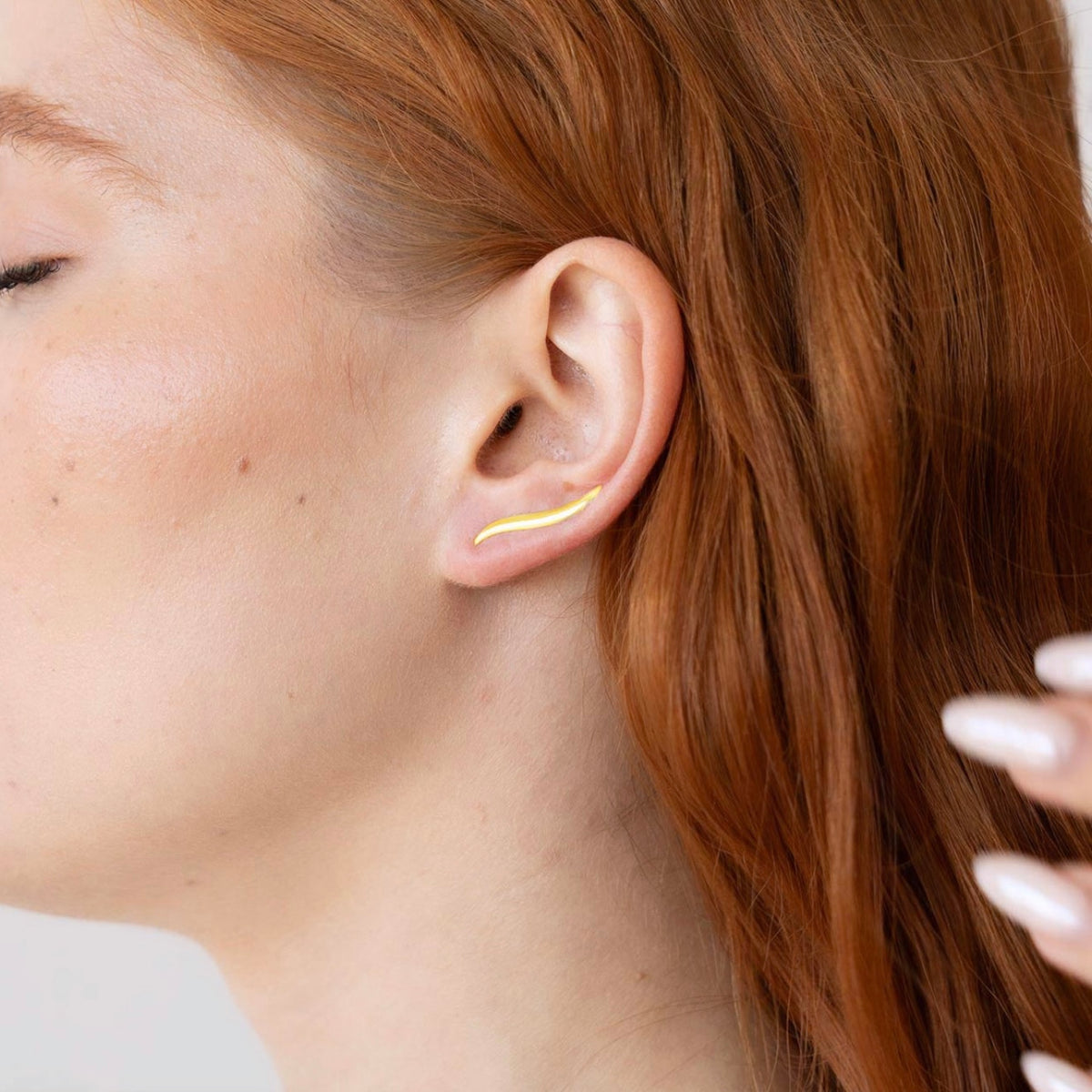 Cercei Earcuff Wave, Argint Aurit – OBSIDIAN | Jewelry With Intention