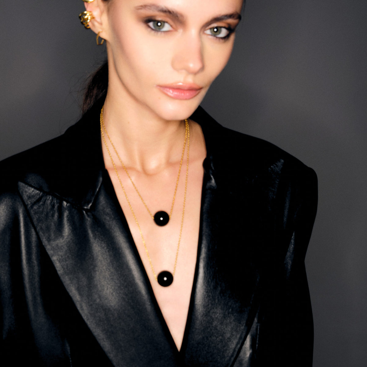 Colier One Night, Onix, Argint Aurit – OBSIDIAN | Jewelry With Intention